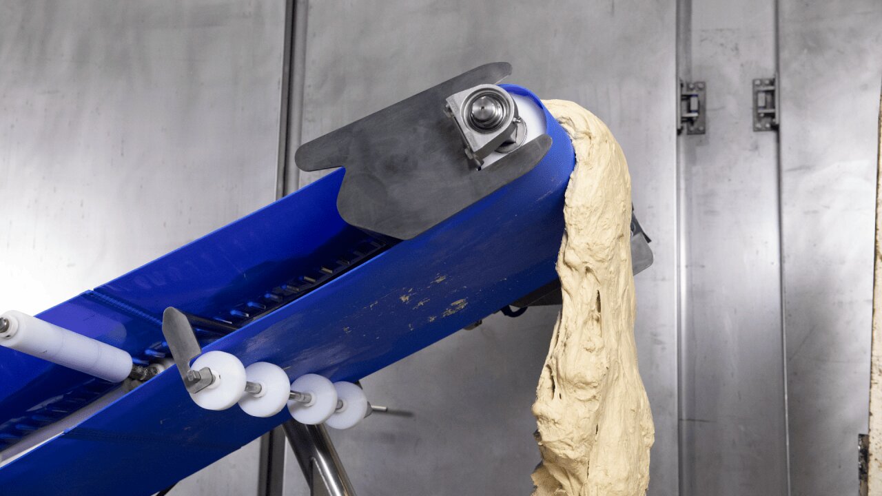 Easy drop-in replacement for all hygienic lug-driven conveyor belts