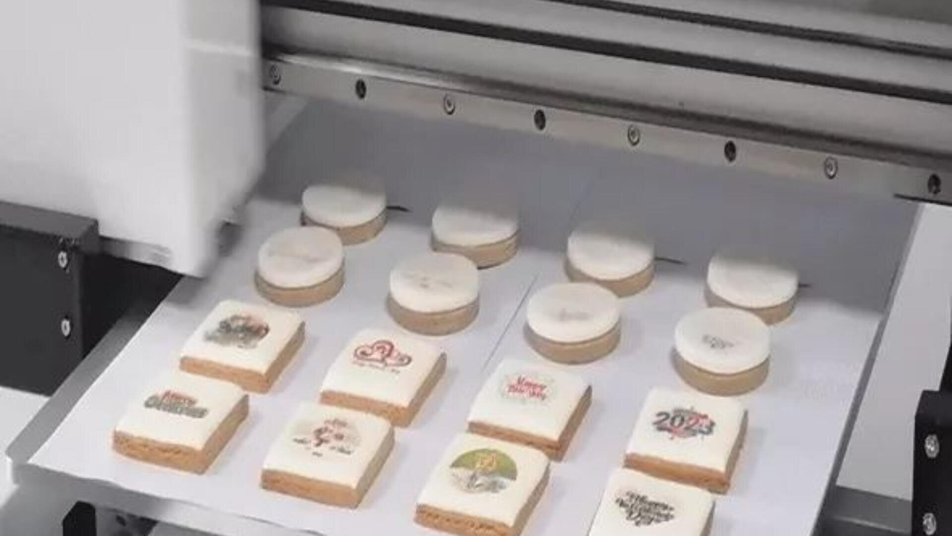 Revolutionize Your Bakery with the A2 Flatbed Food Printer
