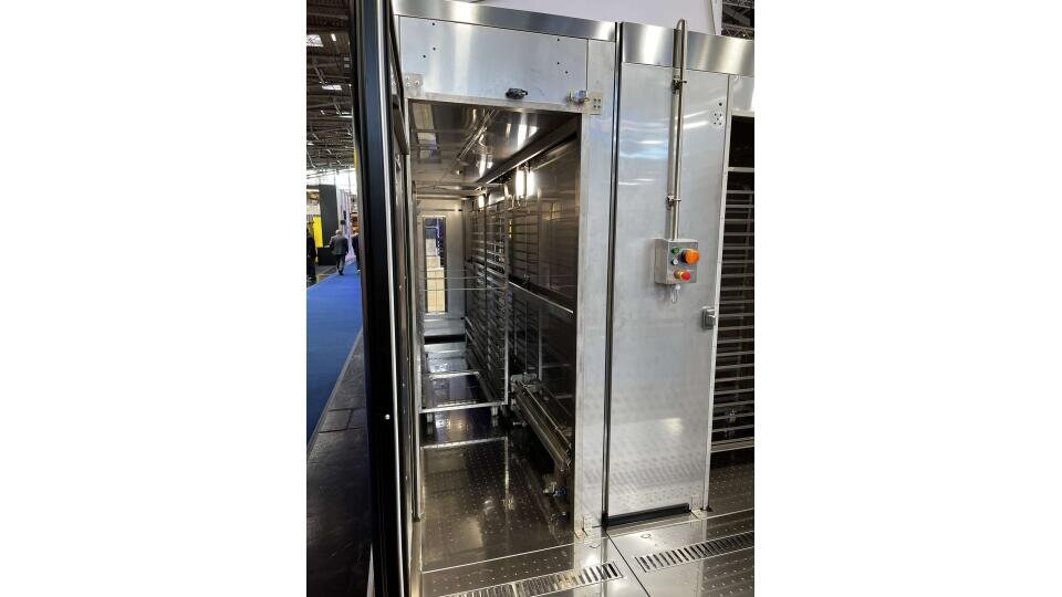 Conveyor System for Roll-In Racks Proofer/Retarder-Prover