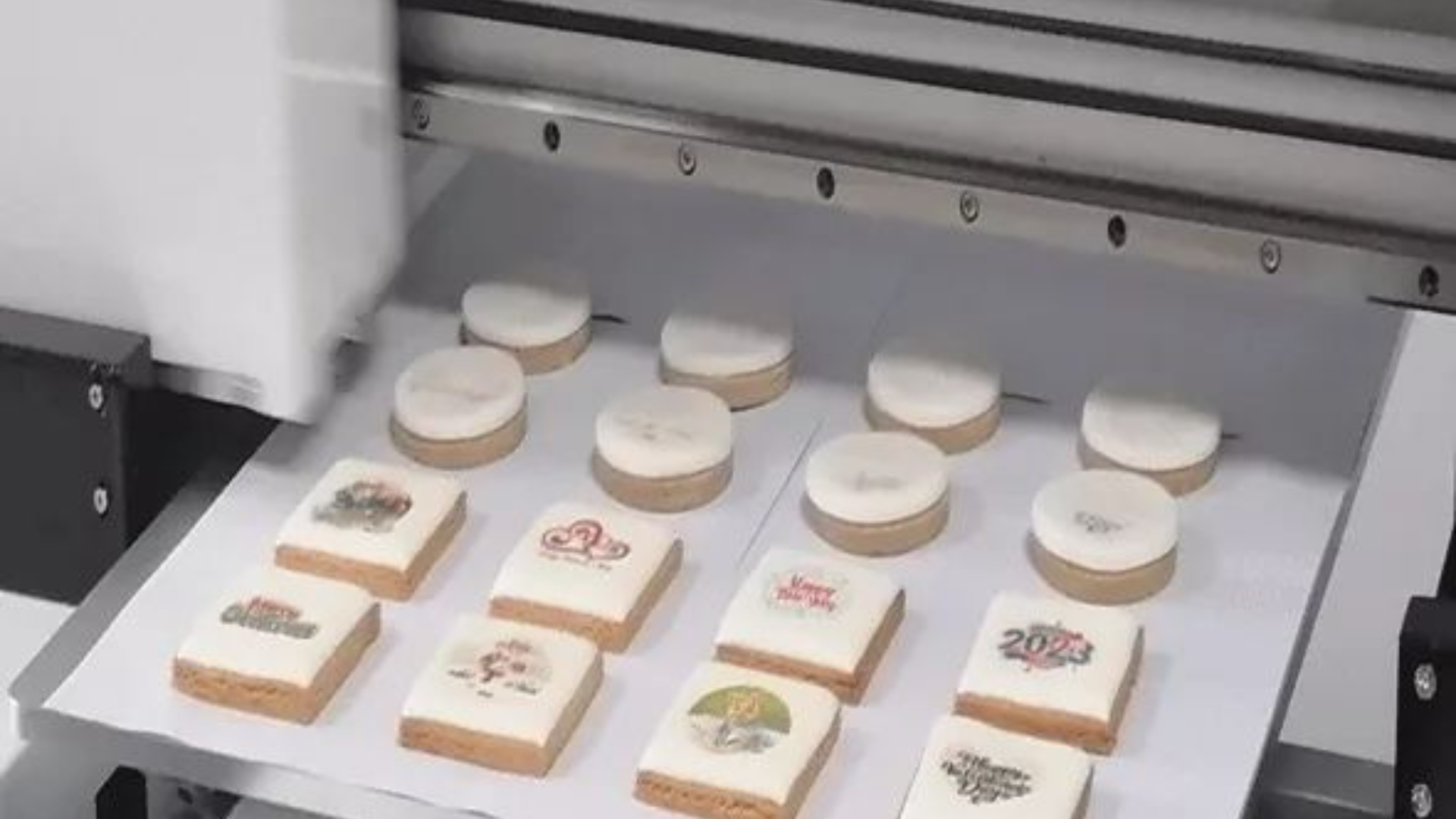 Revolutionize Your Bakery with the A2 Flatbed Food Printer